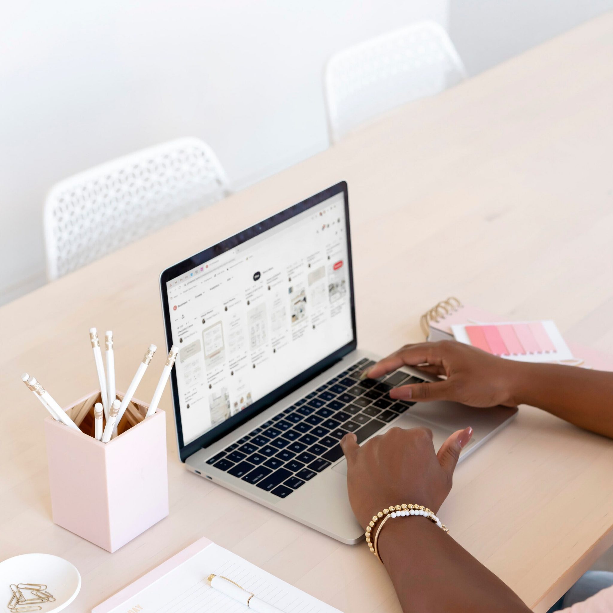 Blog - ELIZABETHSTAPLETON.COM